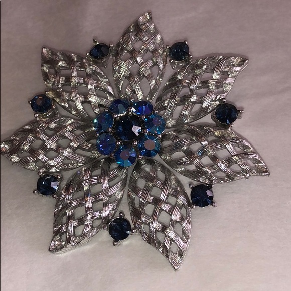 Lisner Jewelry | Jewelry | Vintage Lisner Brooch | Poshmark
